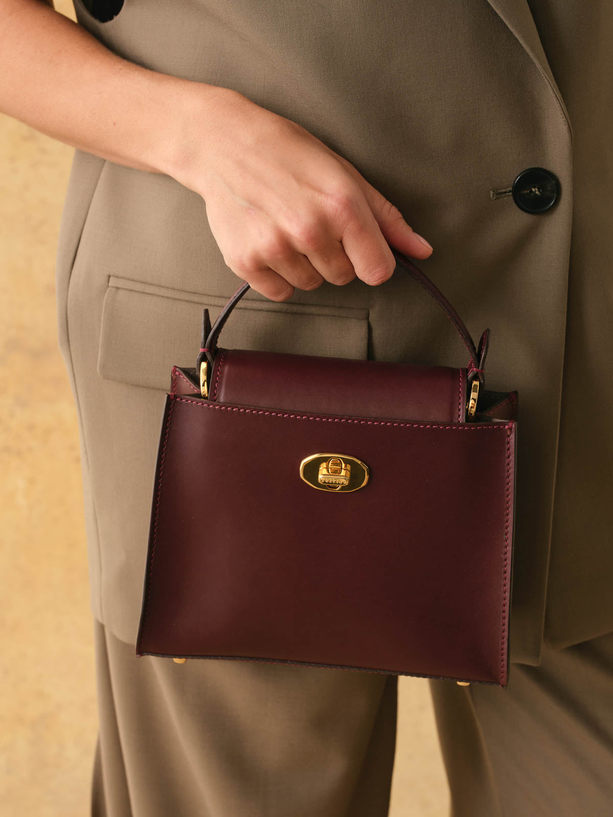 Tusting Clara Leather Top Handle Handbag