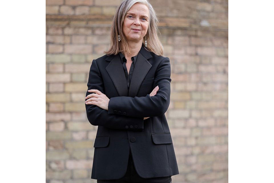 Tusting Talks to Journalist Alyson Walsh