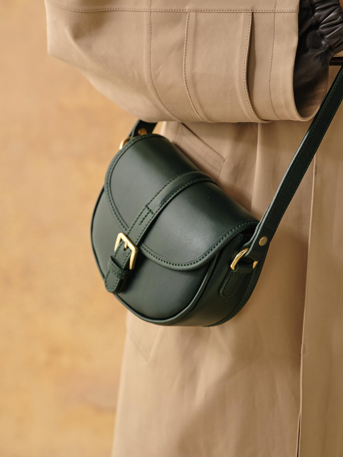 Tusting Mini Cardington Leather Curved Crossbody Bag