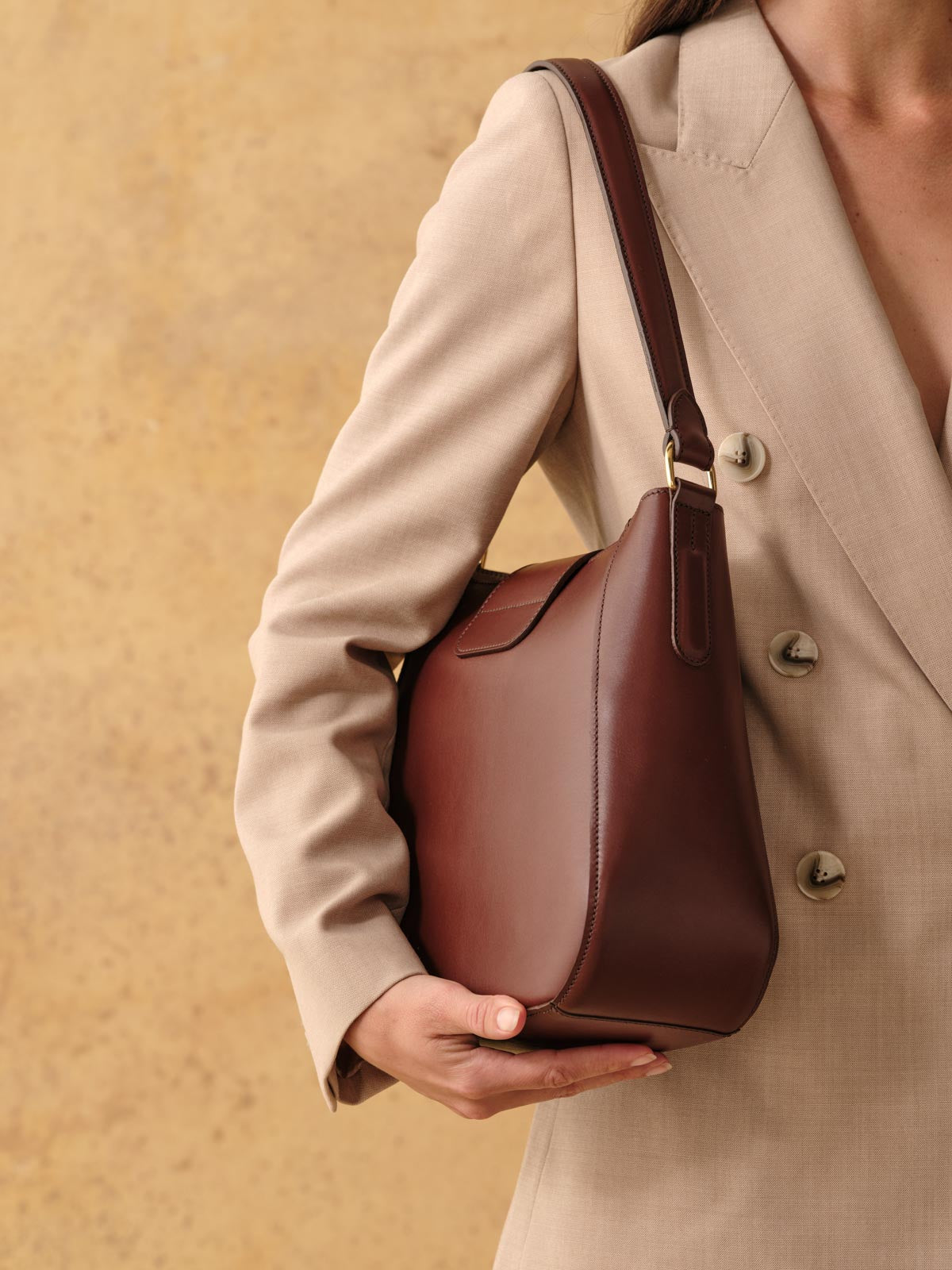 Tusting Hazel Leather Hobo Curved Shoulder Bag