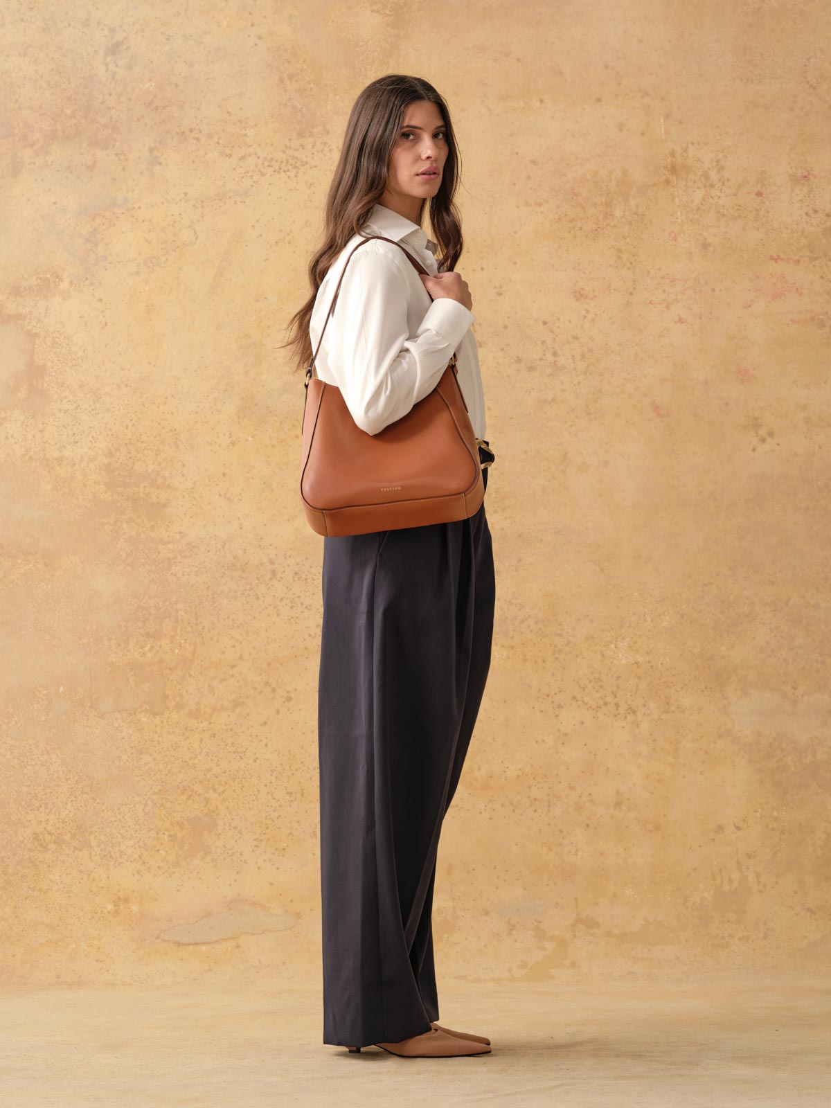 Tusting Hazel Leather Hobo Curved Shoulder Bag