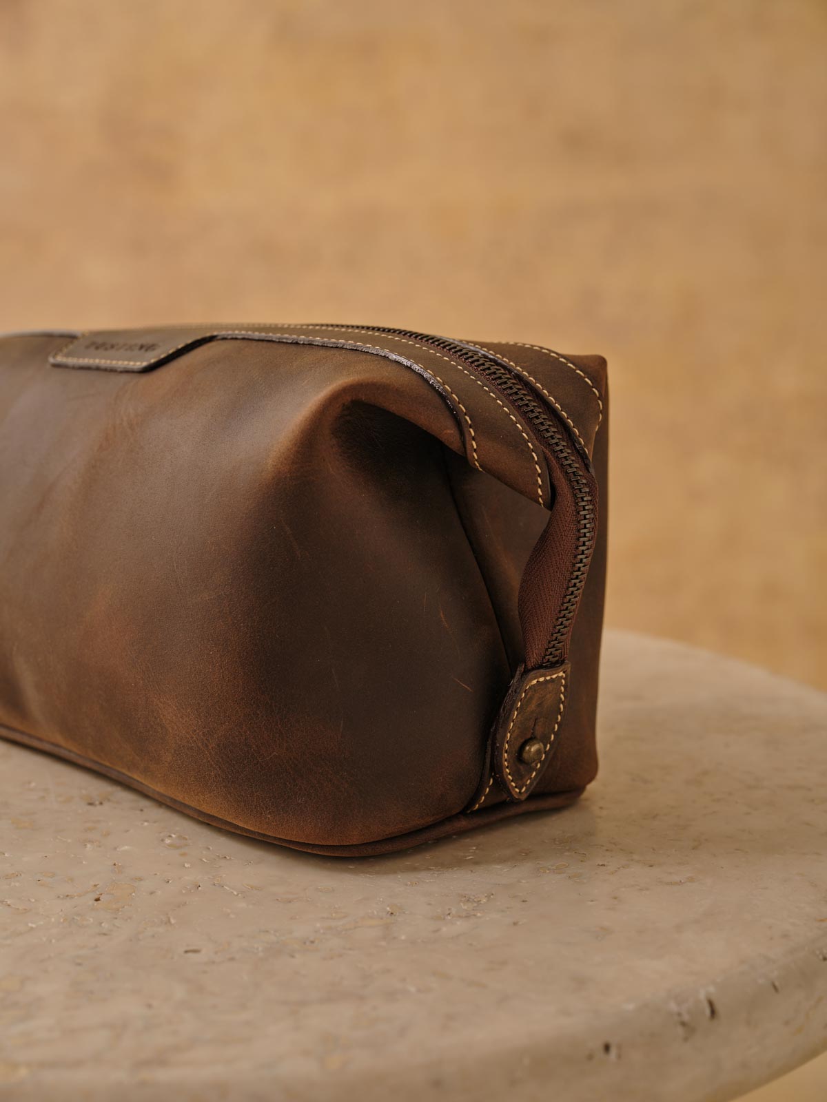Tusting Horizon Leather Toiletry Dopp Kit Bag